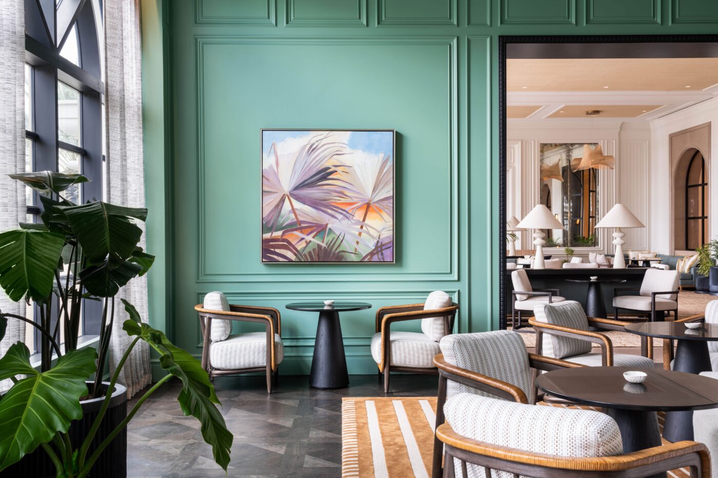2025 interior design trends: Texture, art and historical touches